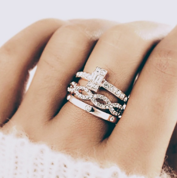 Lucky's Lady Gifts | Jewelry | 3 Ring Diamond Rose Gold Ring Trio Twist ...